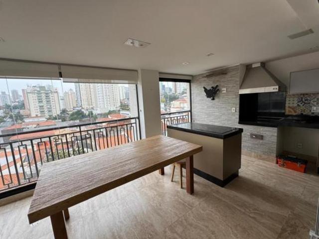 Deslumbrante apartamento para venda em Vila Mariana com 3 quartos, sendo 3 suítes, 140m²