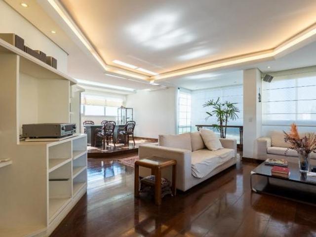 Sensacional apartamento para venda em Vila Suzana com 4 quartos, sendo 2 suítes, 198m²
