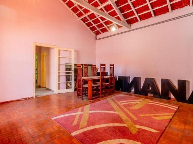 Agradável casa de vila para venda em Vila Pirajussara com 4 quartos, sendo 2 suítes, 265m² simonem