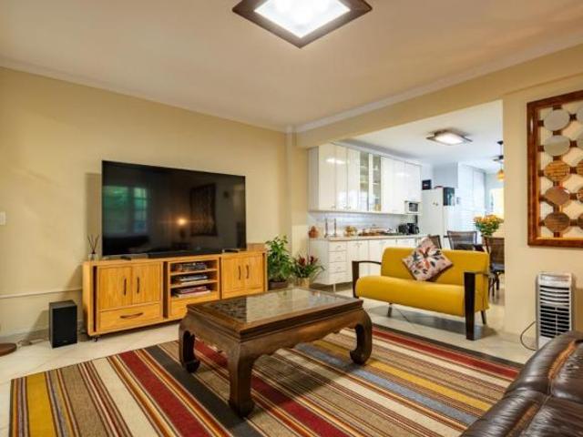 Imperdível casa de vila para venda em Barra Funda com 3 quartos, sendo 3 suítes, 198m²