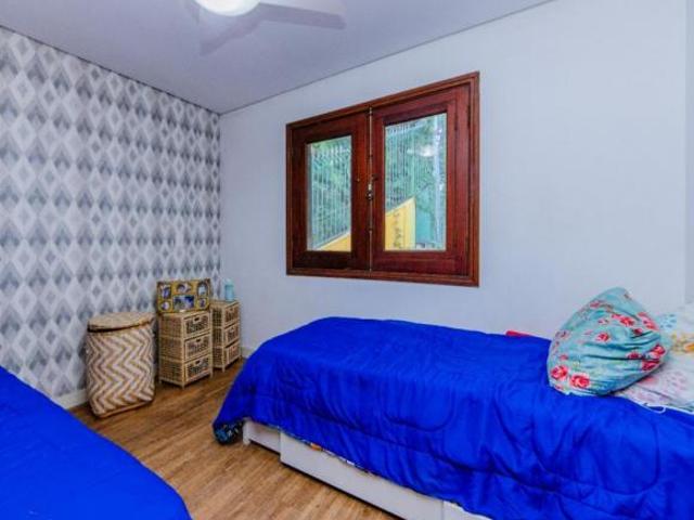 Atraente casa em condomínio para venda e locação com 4 quartos, sendo 4 suítes, 557m² leonidasandr