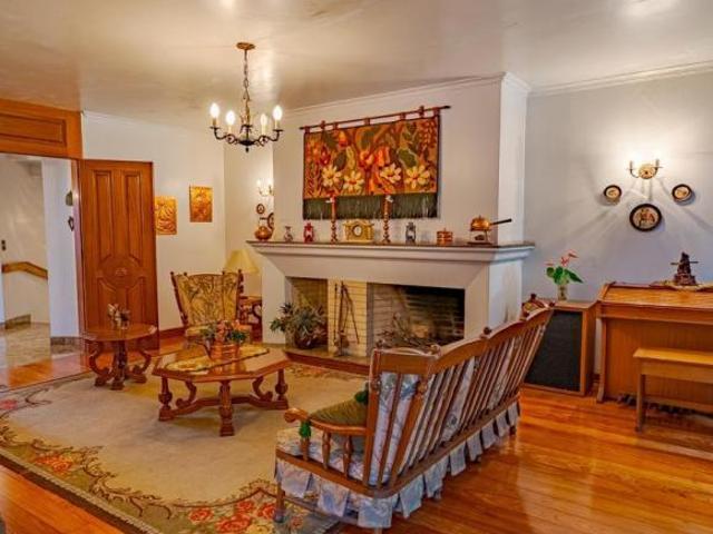 Agradável casa para venda em Brooklin com 3 quartos, sendo 3 suítes, 589m² remaxfront#R4GSR