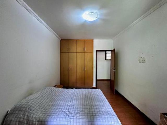 Deslumbrante casa para venda em Interlagos com 4 quartos, sendo 2 suítes, 380m² remaxempire#ZNREU