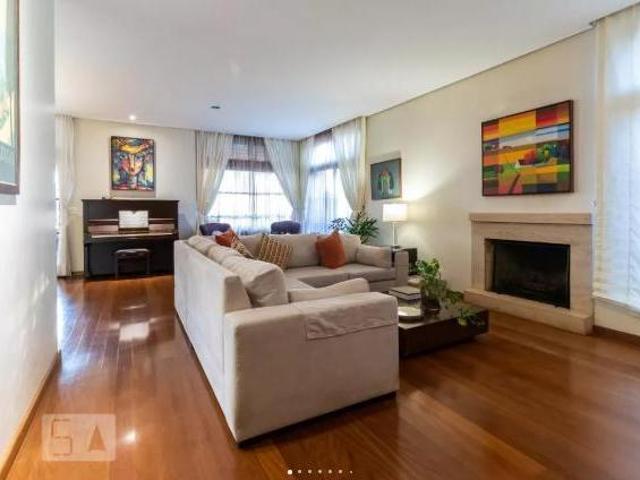 Atraente casa para venda em Jardim Santa Helena com 3 quartos, sendo 3 suítes, 351m²