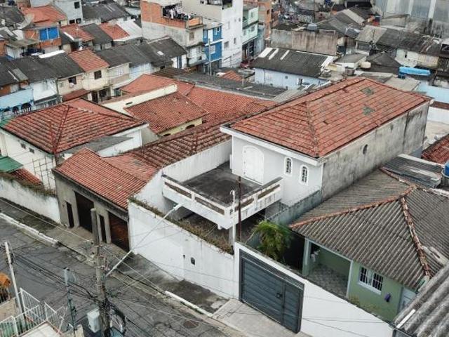 Confortável casa para venda em Jardim Tremembe com 3 quartos, sendo 3 suítes, 216m² eduardowoss#ZS