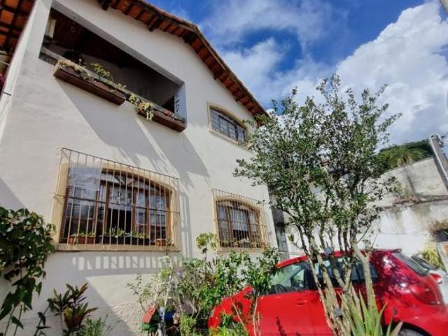 Sensacional casa para venda em Maria Auxiliadora com 7 quartos, 350m²