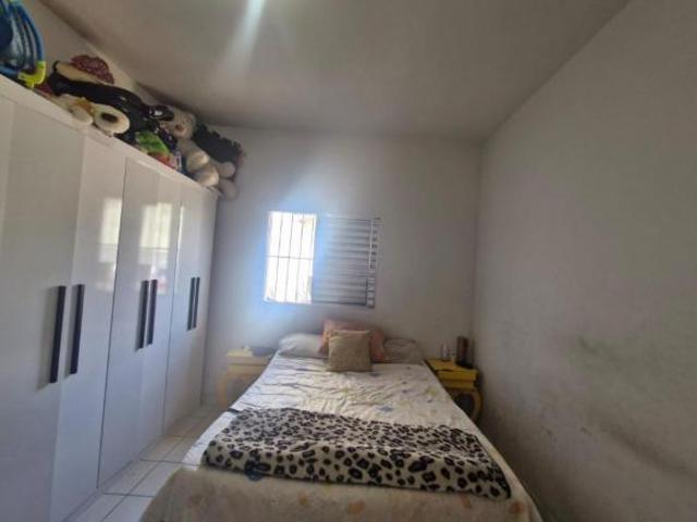Atraente casa para venda em Vila Espanhola com 3 quartos, 87m²