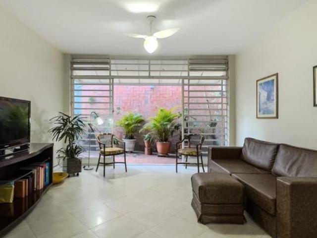 Elegante casa para venda em Vila Madalena com 3 quartos, sendo 2 suítes, 257m² remaxmonarca#T0N8M
