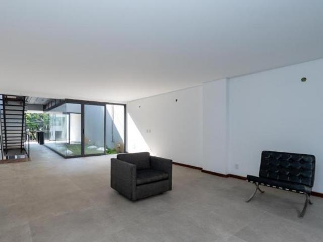 Elegante casa para venda em Vila Madalena com 3 quartos, sendo 3 suítes, 278m² karinaugustinska#IL