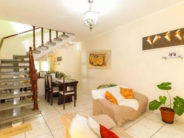 Excelente casa tipo para venda com 4 quartos, 150m²