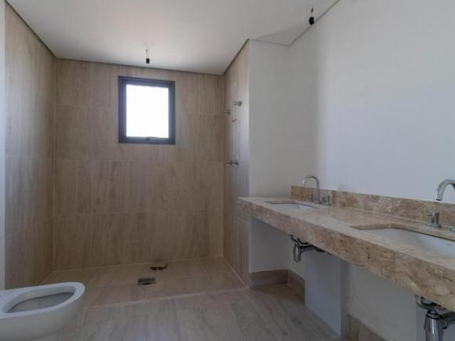 Confortável cobertura para venda em Campo Belo com 4 quartos, sendo 4 suítes, 329m² marcelopereira