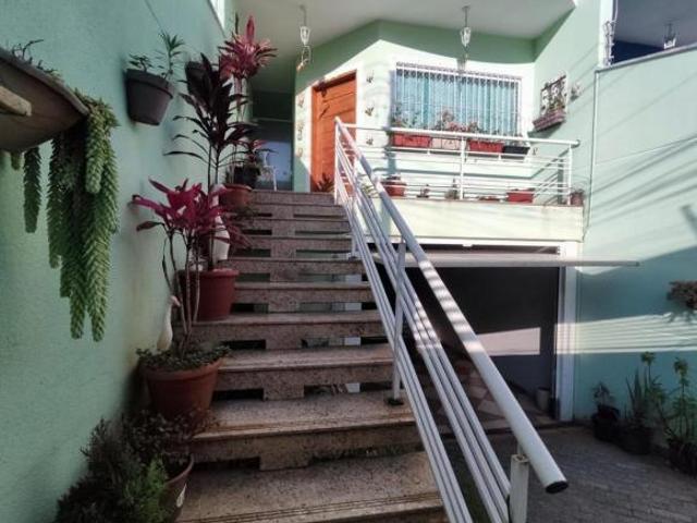Espetacular sobrado para venda em Parada Inglesa com 3 quartos, sendo 3 suítes, 178m²