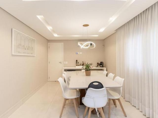 Agradável sobrado para venda em Vila Pereira Cerca com 3 quartos, sendo 3 suítes, 217m² leilaricci