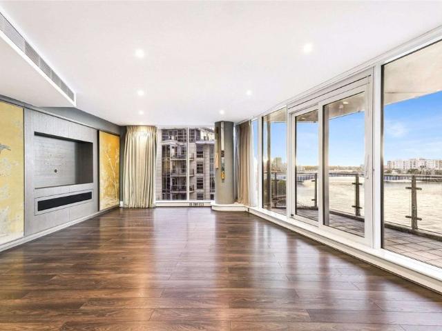 Sensational three bedroom apartment, offering stunning river views