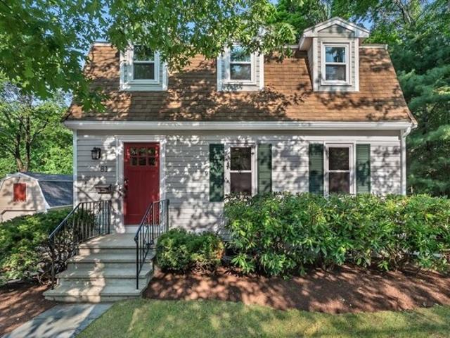 Seaver St, Wellesley, Home For Sale