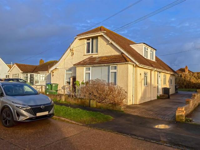Seaview Avenue, Peacehaven BN10, 1 bed flat to rent, £1,000 pcm | PrimeLocation
