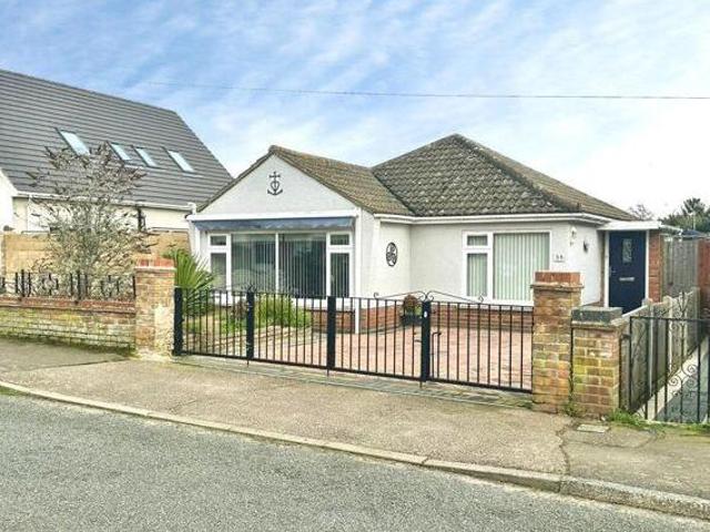 Seaview Road, Brightlingsea, 3 Bedroom Detached