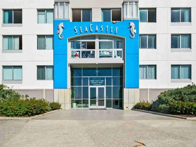 Sea Castle Studio Apartment for Rent at 1725 Ocean Front Walk, Santa Monica, CA 90401 Downtown Santa Monica