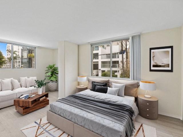 Sea Castle Studio Apartment for Rent at 1725 Ocean Front Walk, Santa Monica, CA 90401 Downtown Santa Monica