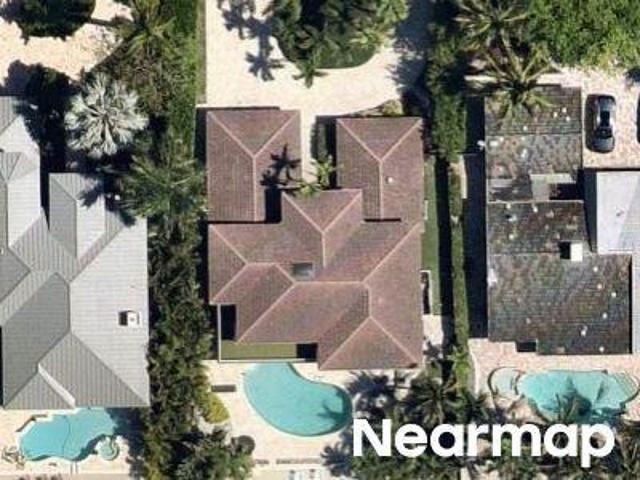 Sea Island Dr