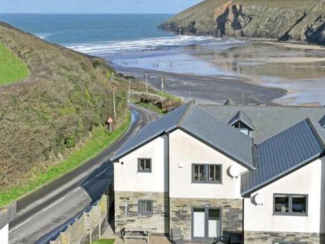 Sea Salt, Mawgan Porth, 2 Bedroom House