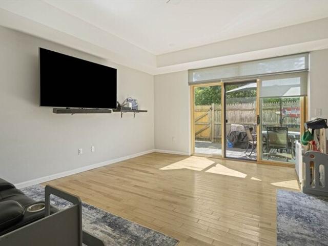 Sea St Apt,weymouth, Condo For Sale