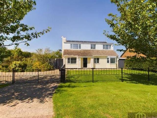 Sea Road, Anderby, 6 Bedroom Detached