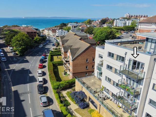 Sea Road, Bournemouth, 1 BH5, 3 bed flat to rent, £1,800 pcm | PrimeLocation