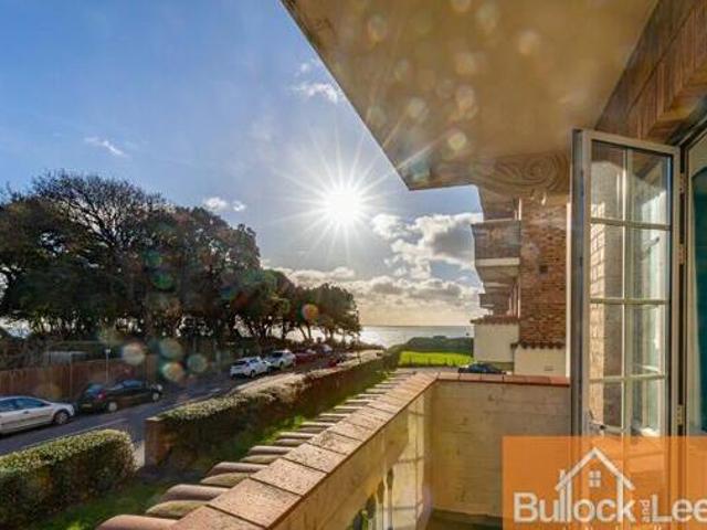 Sea Road, Bournemouth, 3 Bedroom Flat