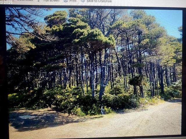 Sea Way Loop, Waldport, OR 97394