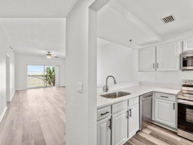 Sea View Apartment Homes 3 Bedroom Apartment for Rent at 100 Browning Ave, Daytona Beach Shores, FL 32118