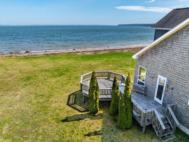 Sea View Ln, Robbinston, Home For Sale