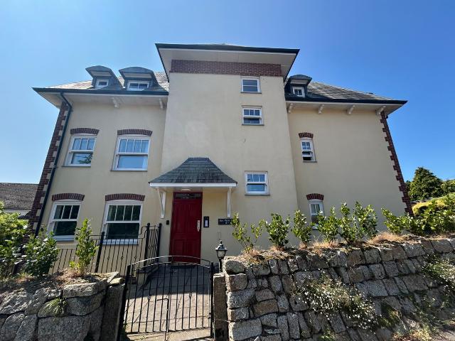 Sea View Road, Falmouth TR11, 2 bed flat to rent, £1,375 pcm | PrimeLocation