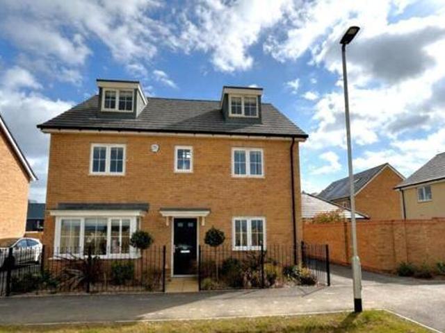 Seaborough Drive, Great Haddon, 5 Bedroom Detached