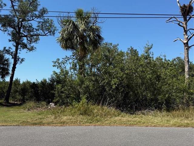 Seabreeze Dr, Tarpon Springs, FL 34689 | MLS #O6302