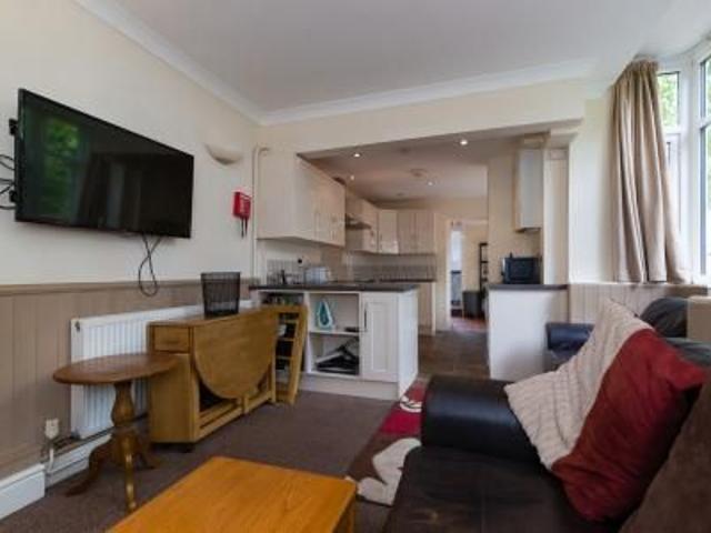 Seabridge Road, Seabridge, Newcastle under Lyme, ST5