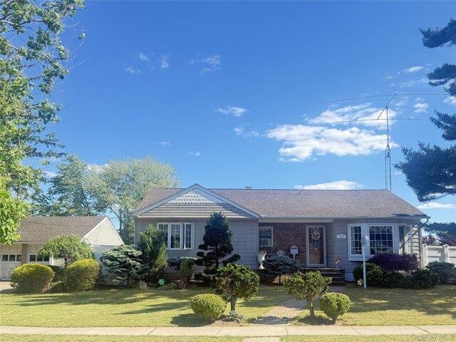 Seabury Ave, Franklin Square, Home For Sale