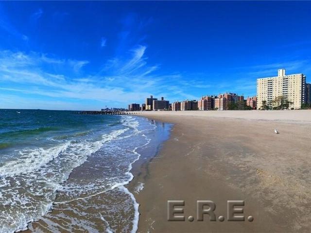 Seacoast Ter Apt U, Brooklyn, Property For Sale