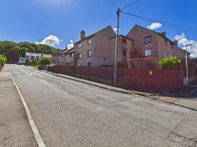 Seacraig Court, Fife, Newport On Tay DD6, 2 bed flat to rent, £800 pcm | PrimeLocation