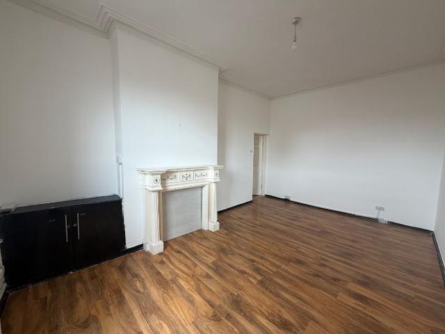 Seaforth Vale West, Liverpool L21, 2 bed flat to rent, £800 pcm | PrimeLocation
