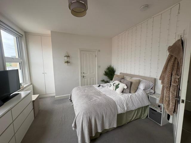 Seaforth Avenue, New Malden, KT3