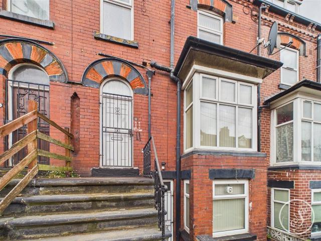 Seaforth Place, Leeds LS9, 3 bed terraced house to rent, £1,000 pcm | PrimeLocation