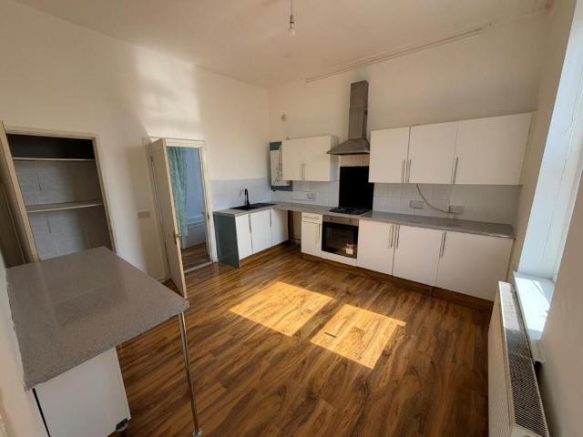 Seaforth Road, Liverpool L21, 2 bed flat to rent, £850 pcm | PrimeLocation