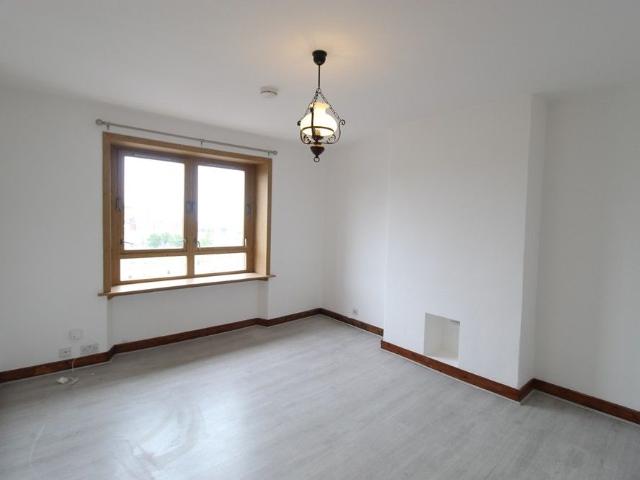 Seaforth Road, Top Floor AB24, 2 bed flat to rent, £615 pcm | PrimeLocation