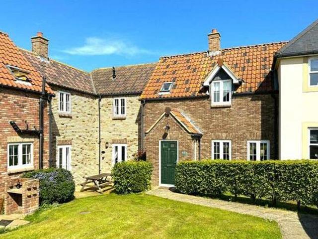 Seaford Avenue, The Bay, 2 Bedroom House