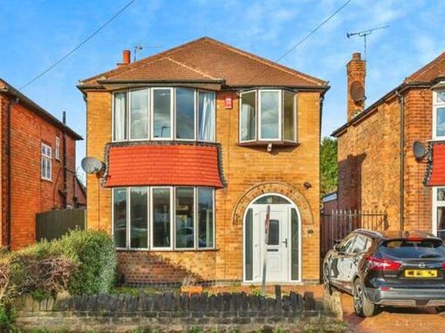 Seaford Avenue, Wollaton, 3 Bedroom Detached