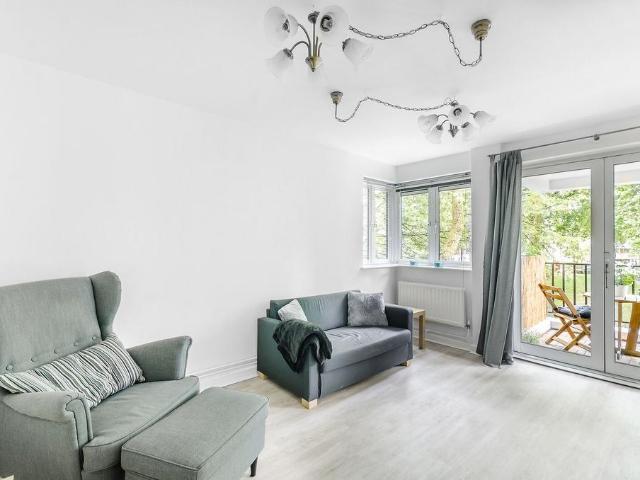 Seaford Street, Bloomsbury, London, WC1H 1 bed flat to rent £2,817 pcm £650 pw