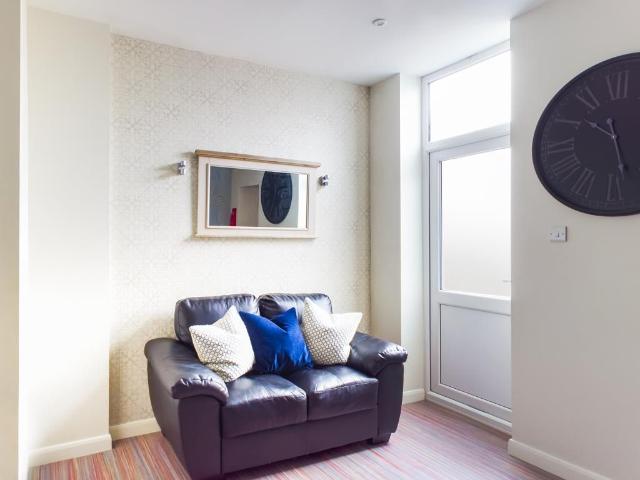 Seaford Street, Stoke ST4, 4 bed terraced house to rent, £347 pppm | PrimeLocation