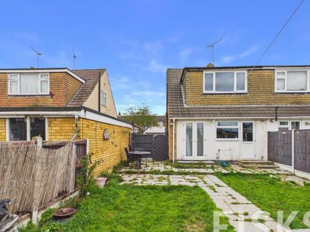 Seamore Avenue, Benfleet, 2 Bedroom Semi detached