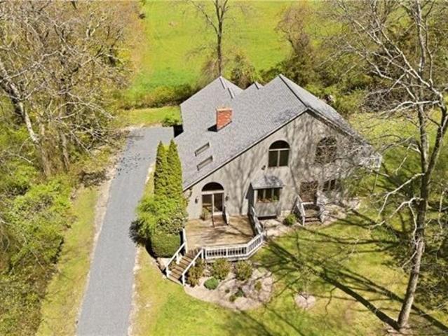 Seapowet Ave, Tiverton, Home For Sale